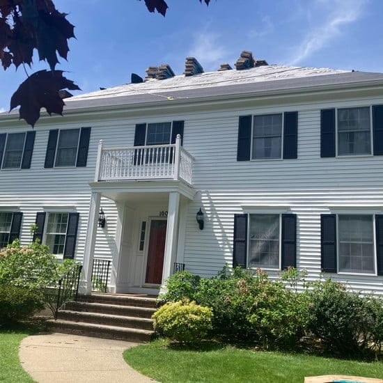 About Us - SYNERGY ROOFING-ROOFING & SKYLIGHT SPECIALIST